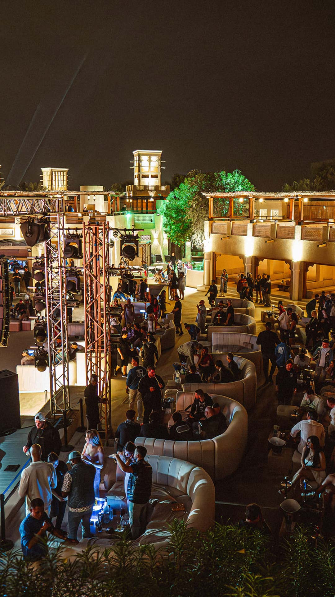 venuewise.com (Beta) - BLU Oasis Dubai club