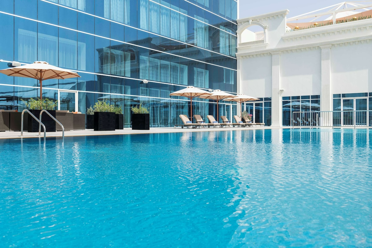 Pool Radisson Blu | Event Room Booking | Ajman