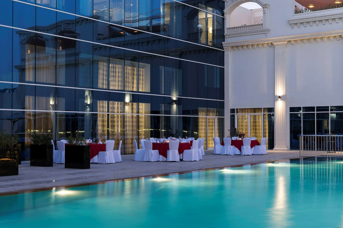 Pool Radisson Blu | Event Room Booking | Ajman