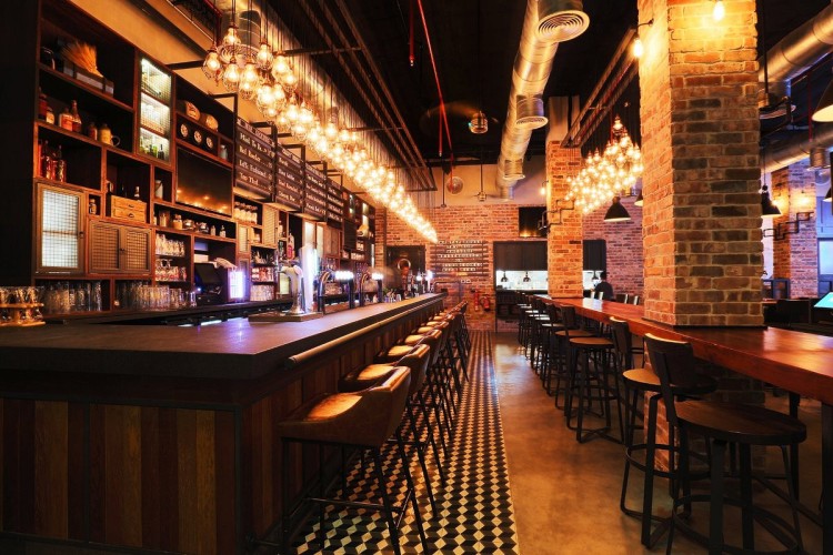 The Tap House-Club Vista Mare | Bars / Clubs / Lounges | Dub